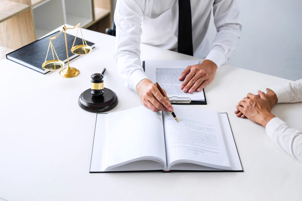 9 Tips For Dealing With Insurance Adjusters | Mitchell & Danoff ...